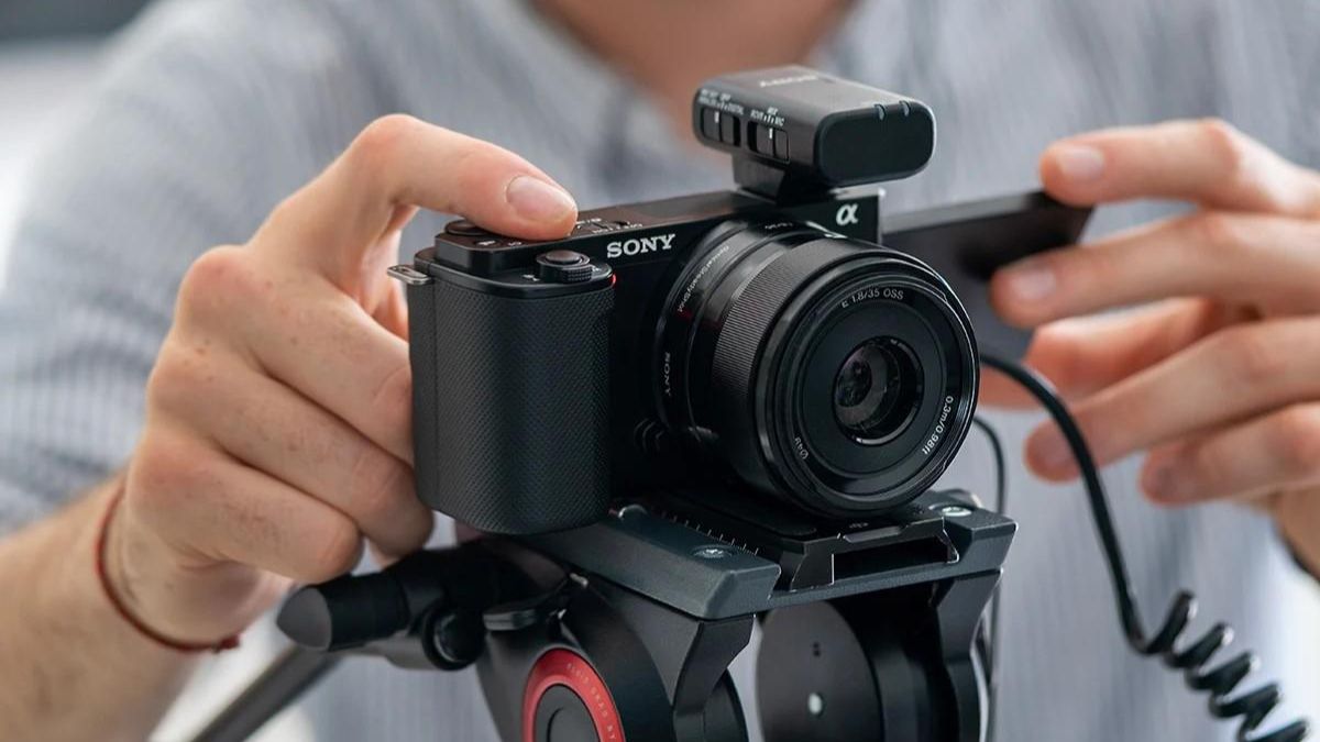 Can cameras shoot videos? Let's find out right away!