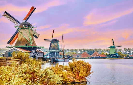 A picturesque windmill village in the heart of the Netherlands