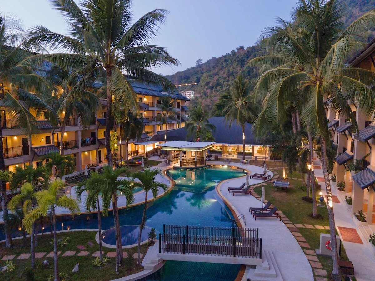 Experience Luxury in the Tropical Paradise - Radisson Resort & Suites ...