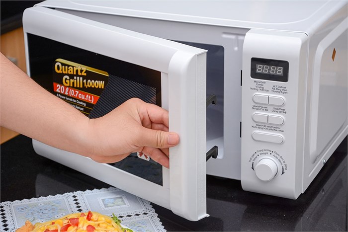 Ensuring Maximum Safety and Efficiency with Microwave Usage