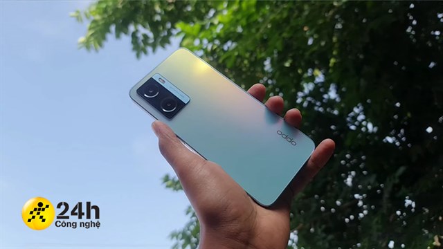 Hands-on with OPPO A77: Eye-catching design, sufficient specs, priced ...