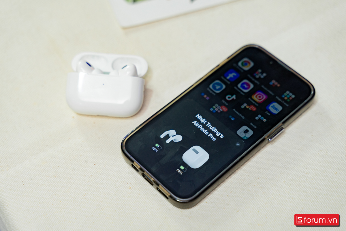 Hands-on with AirPods Pro 2 USB-C: Unchanged Design, Enhanced Charging ...