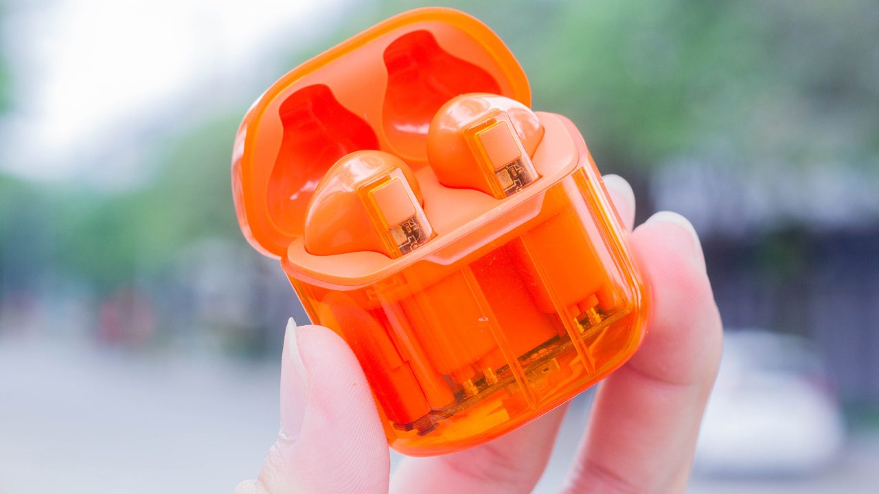 Dive into the tech trend with these futuristic 'hazelnut' transparent ...