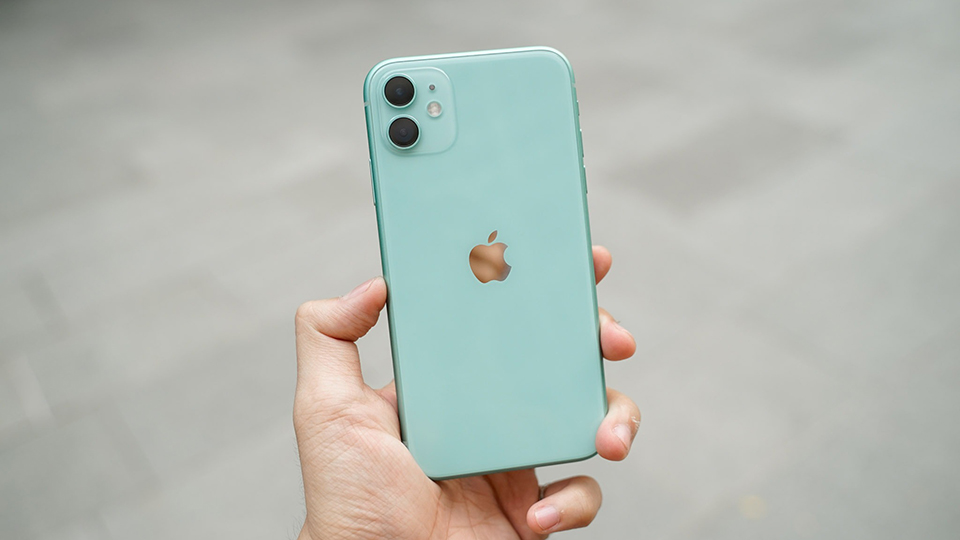 Top 4 iconic iPhone models now priced around 7-8 million