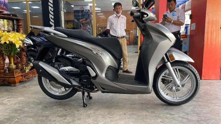 Discover the Unbeatable Price of the Honda SH350i! Where to Buy at the ...