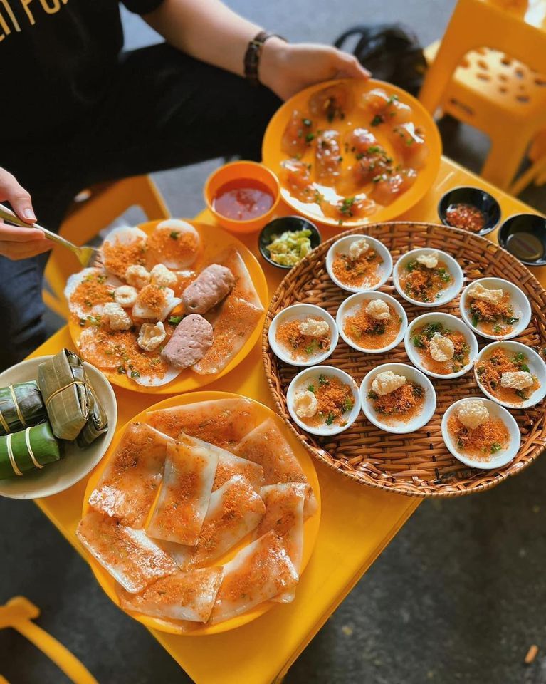 Top 11 Best and Famous Banh Beo Spots in Saigon - Mytour.vn