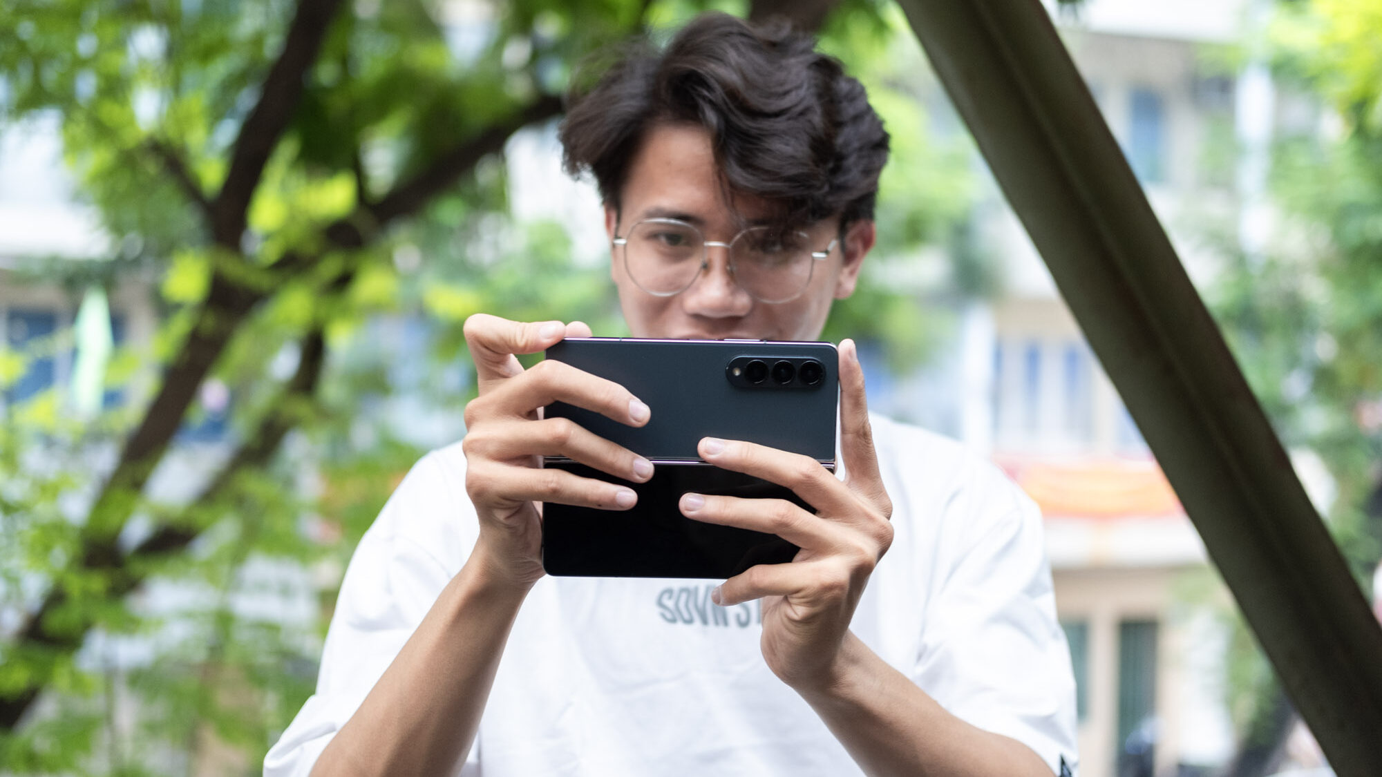 From Doubt to Trust: The 5-year Journey of Crafting Galaxy Z, Efforts ...