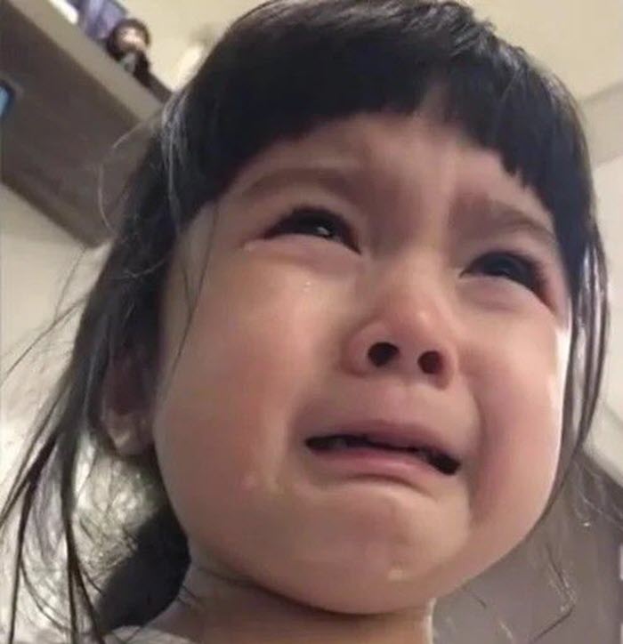 Compilation of hilarious baby crying memes