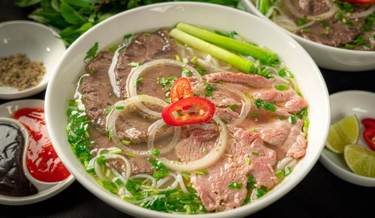 Top 10 Famous Vietnamese Dishes - Mytour.vn