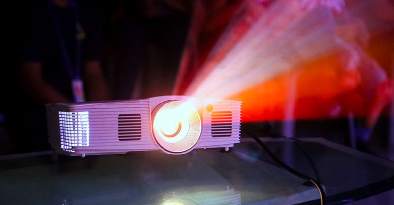 Quickly Apply an Easy Method to Adjust an Inverted Projector
