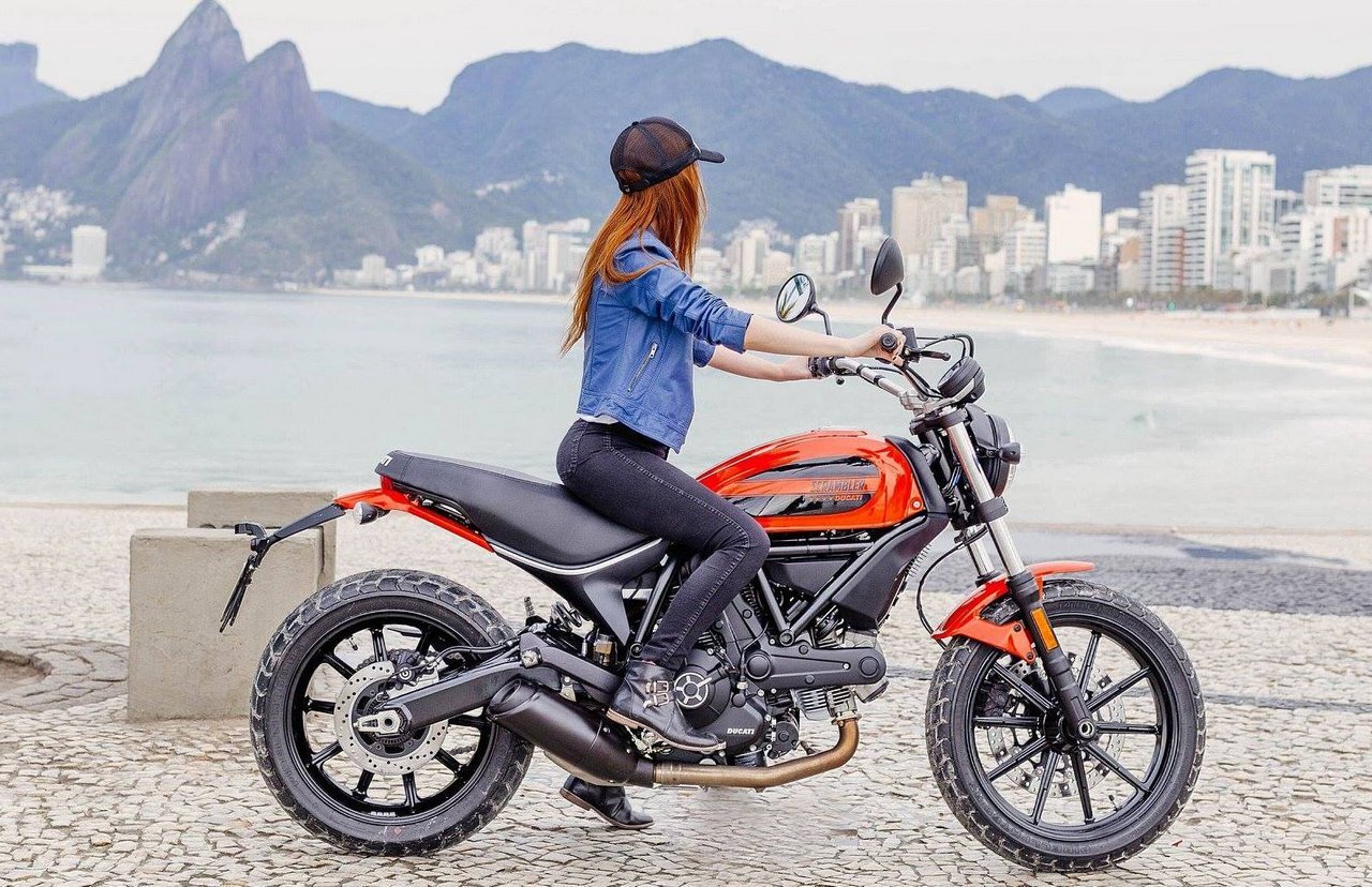 Ducati Scrambler Sixty2 Review: Specifications, Price, Engine, Warranty ...