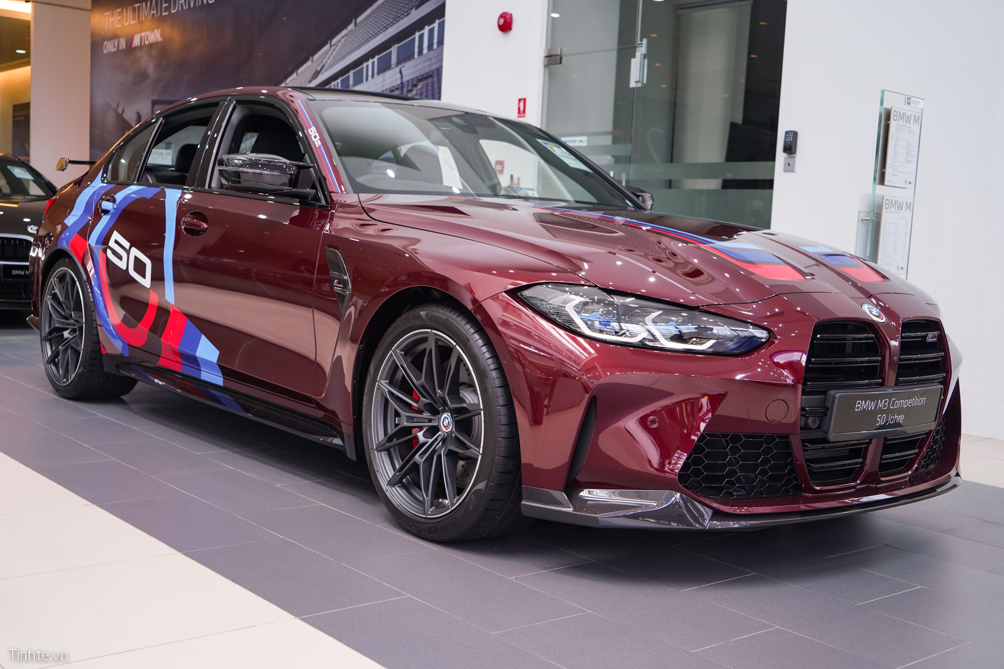 Trải nghiệm cảm giác lái chiếc BMW M3 G80 Competition phiên bản 50 Jahre Edition