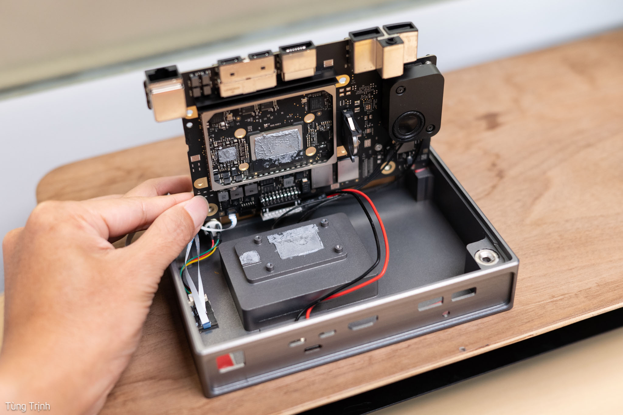 Trải nghiệm Mac Mini M1 mod pin, nhỏ gọn bằng nửa nguyên bản