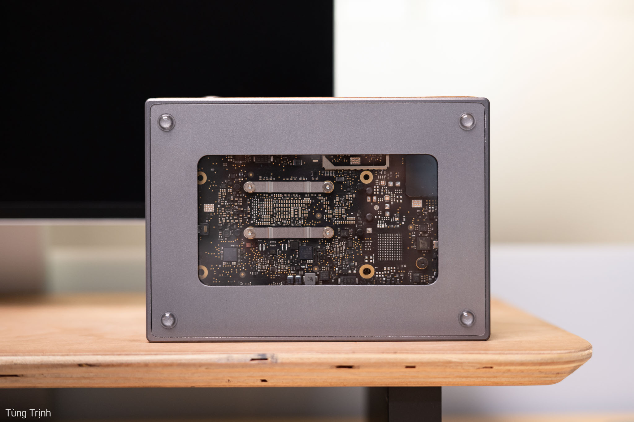 Trải nghiệm Mac Mini M1 mod pin, nhỏ gọn bằng nửa nguyên bản