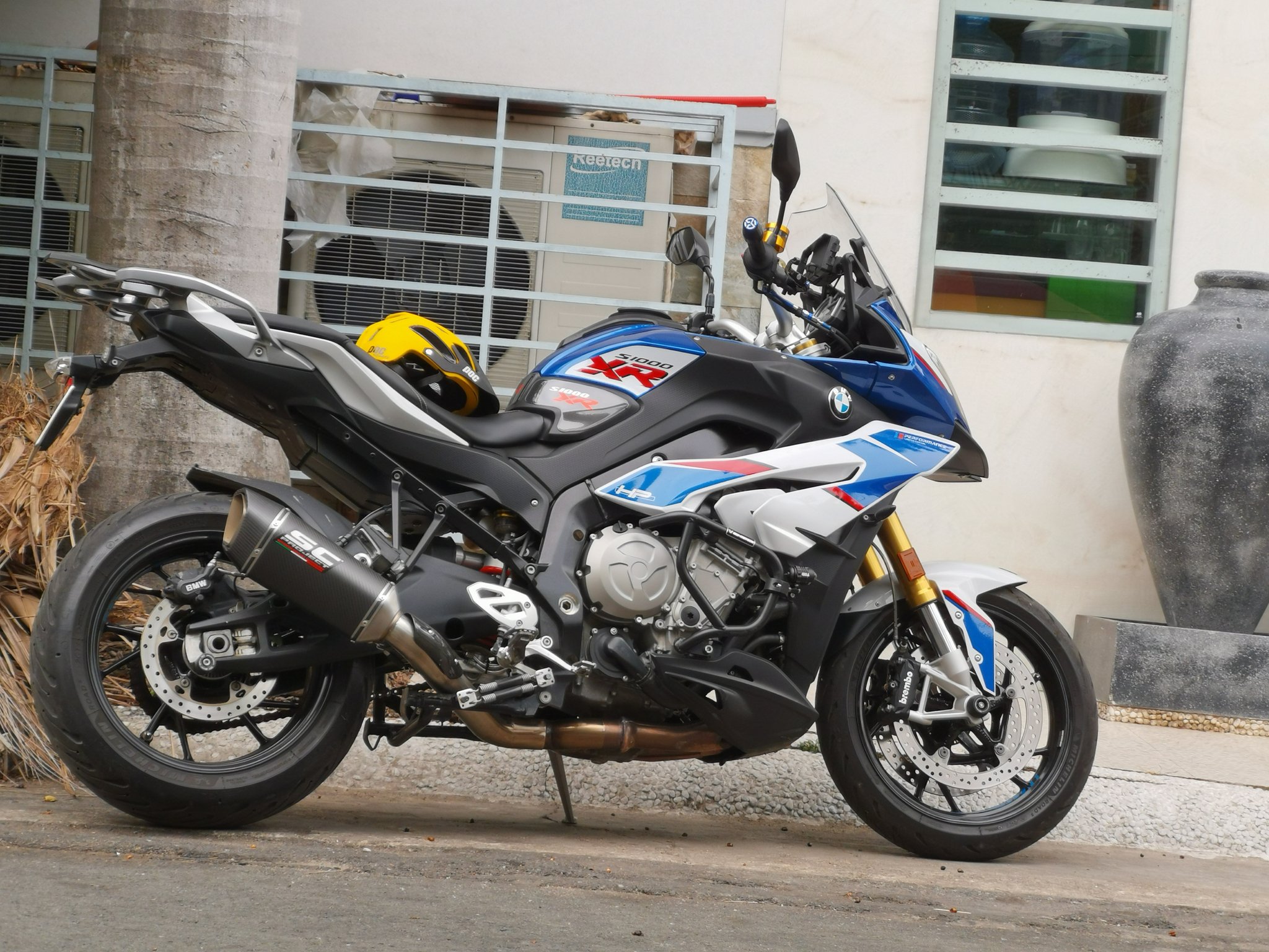 Exploring the BMW s1000xr HP Edition 2019 - A Comprehensive Review by ...