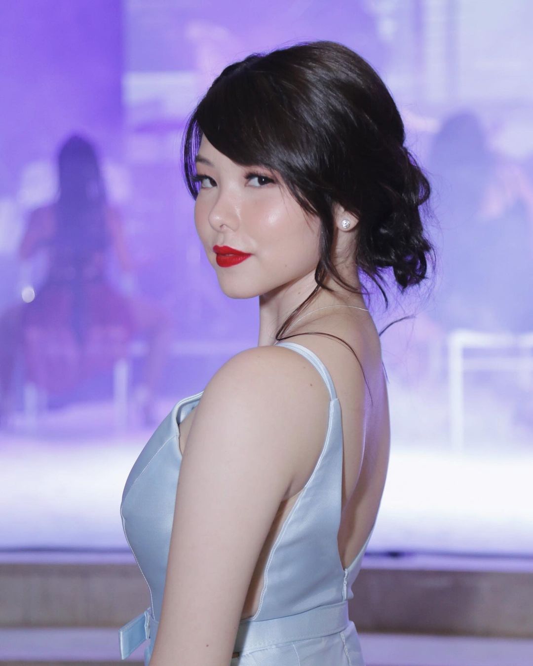 The most beautiful female pro player in the League of Legends scene, Mayumi, publicly reveals ...