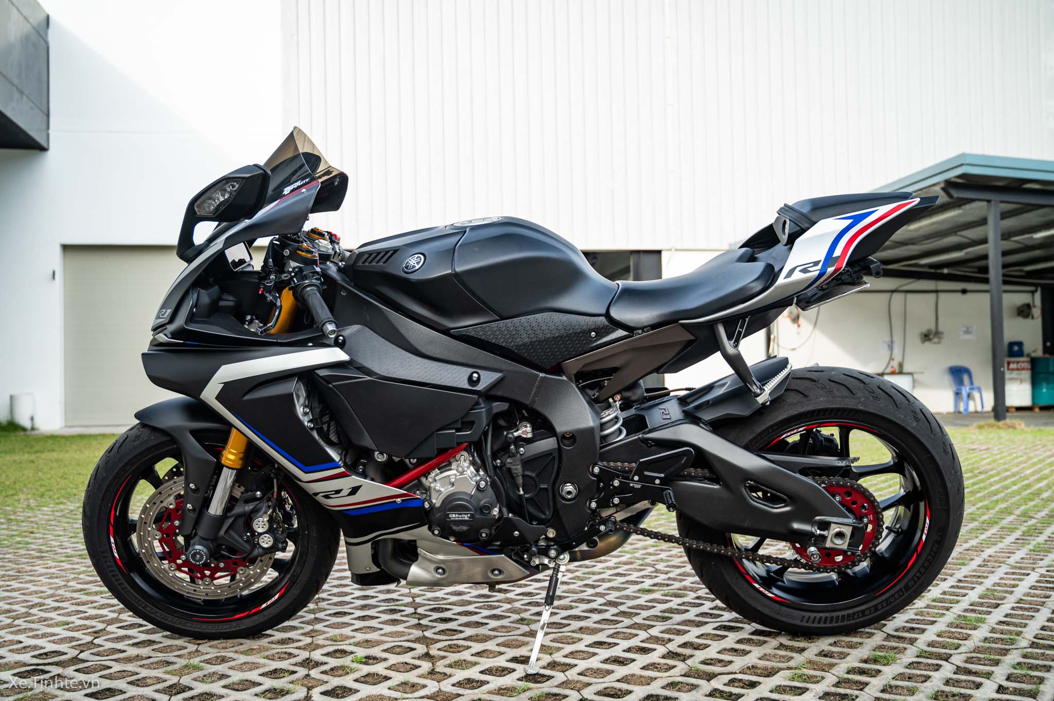 Đánh Giá Yamaha R1 2016: Đẹp Mắt, Mạnh Mẽ, Độc Đáo | Bởi Su Béo Béo