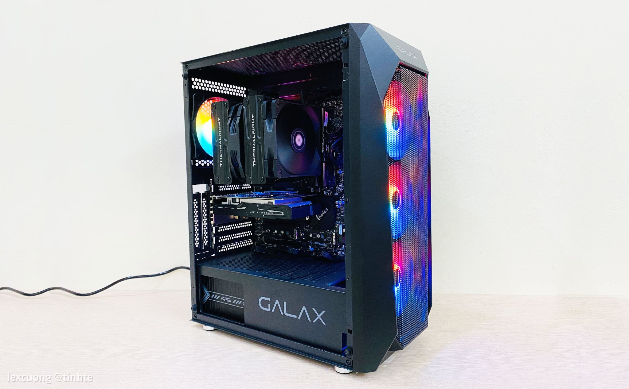 Vừa mới hoàn thành việc xây dựng một dàn PC mới cho công ty | Bởi: lexcuong