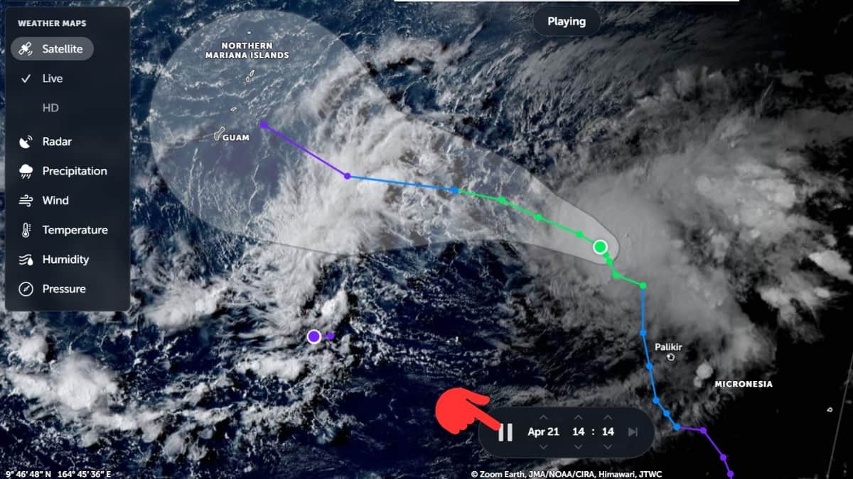 What is Zoom Earth and its role in hurricane tracking?