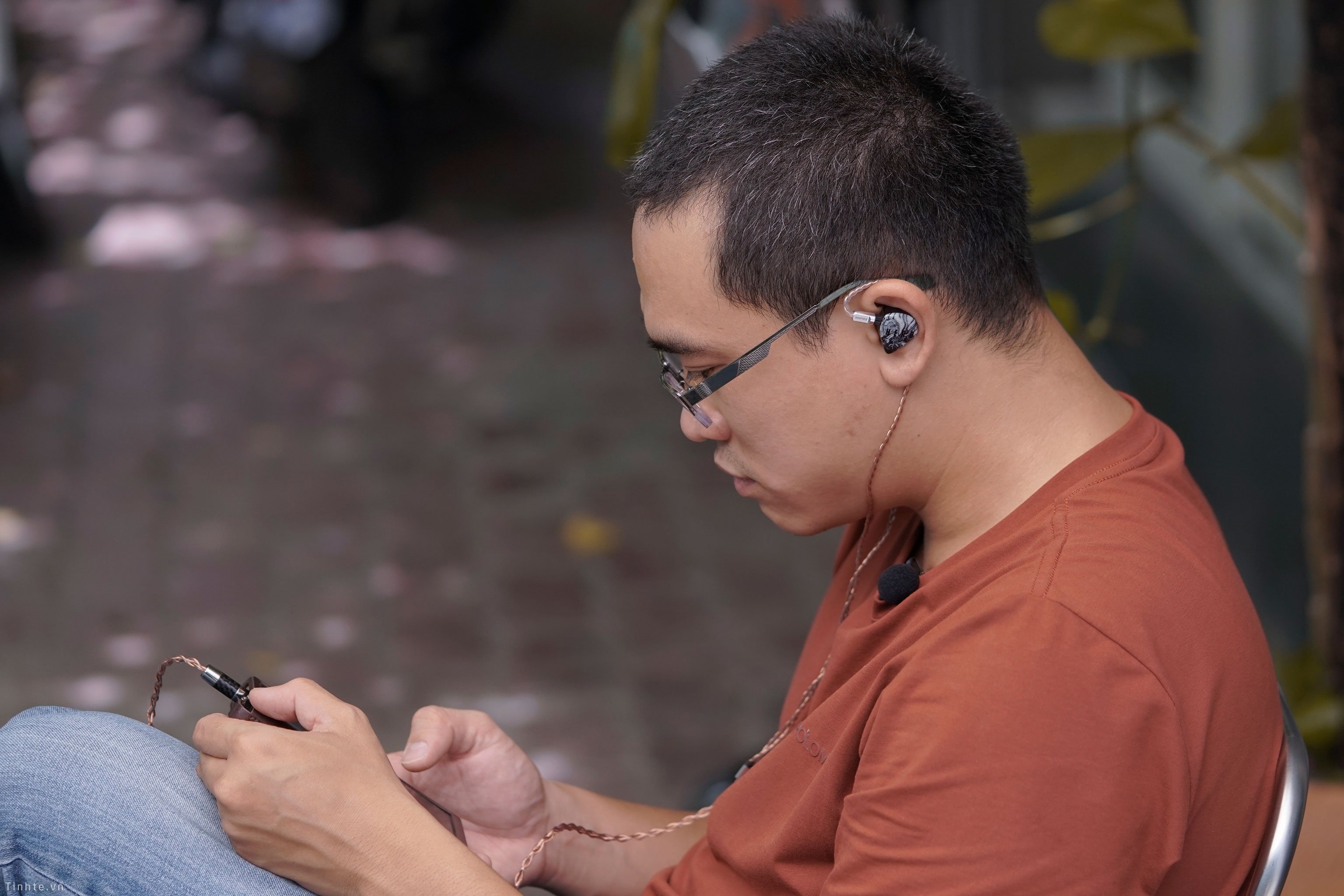 Tai nghe Empire Ears Hero - Thiết bị cao cấp với công nghệ 4 driver ...