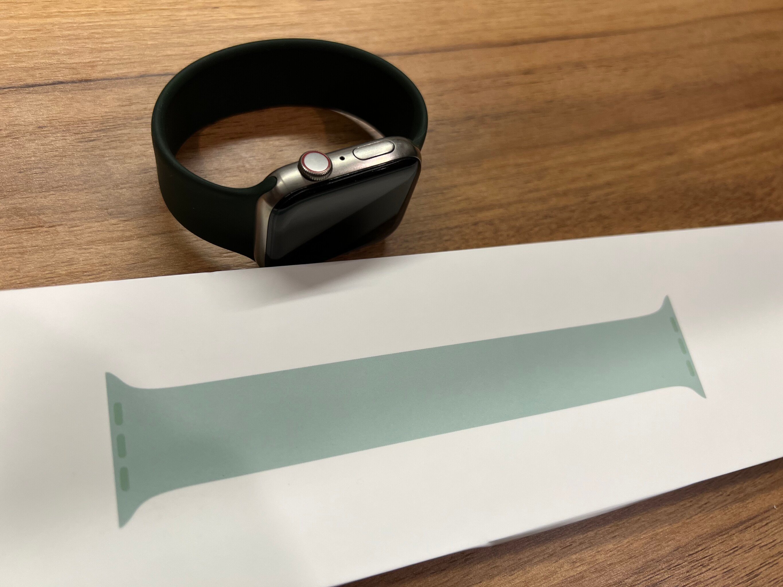 Mùa hè đã gõ cửa, hãy cùng airwalker khám phá solo loop cho chiếc Apple Watch của bạn! | Tác giả ...