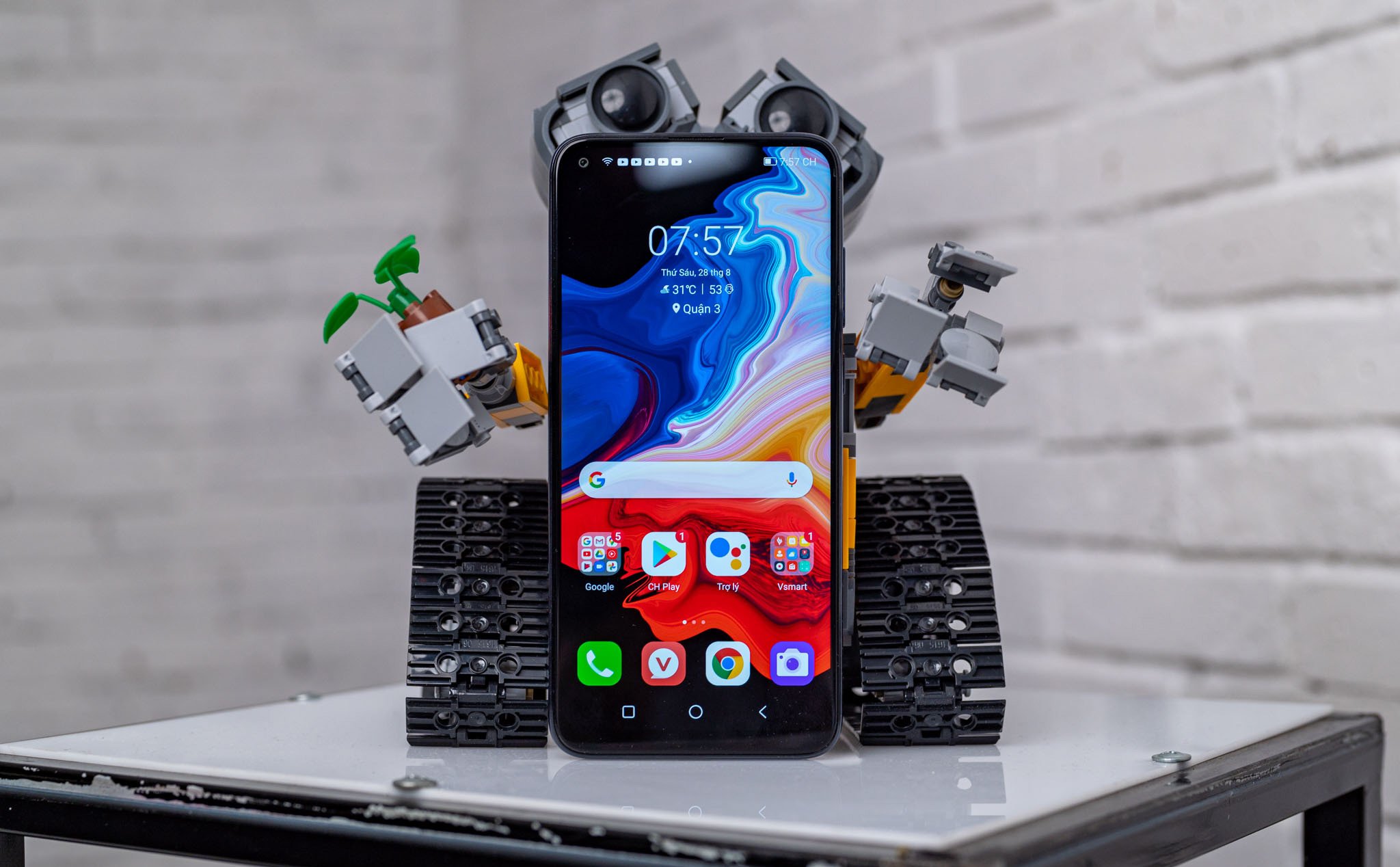 Hands-on with the Vsmart Live 4