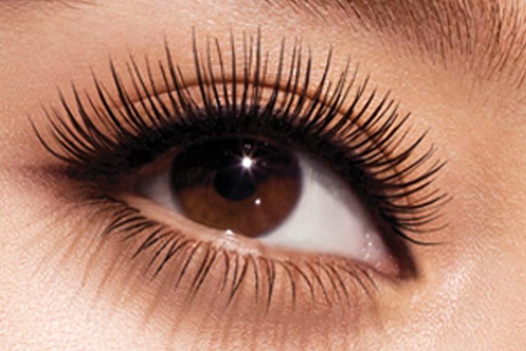Discover the Top 10 Mascaras That Defy Smudging and Smearing
