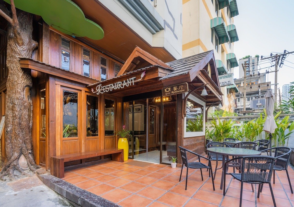 Experience Traditional Thai Cultural Heritage at True Siam Phaya Thai ...