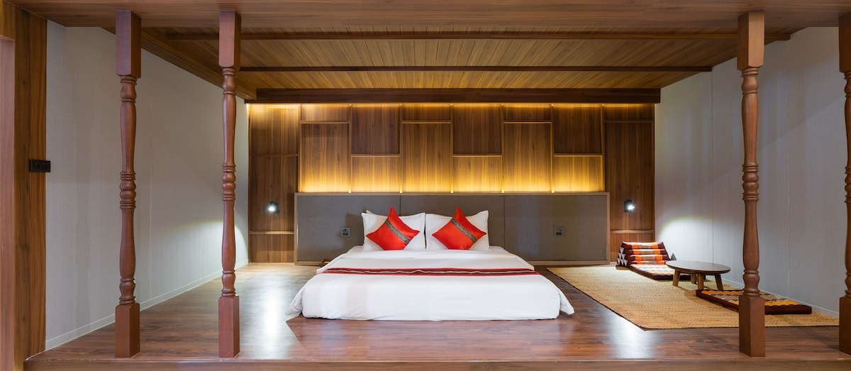 Experience Traditional Thai Cultural Heritage at True Siam Phaya Thai ...