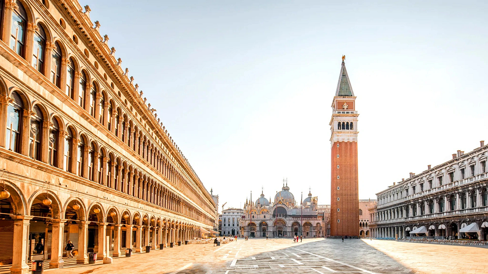 Procuratie Vecchie, the iconic landmark of Venice, reopens its doors ...