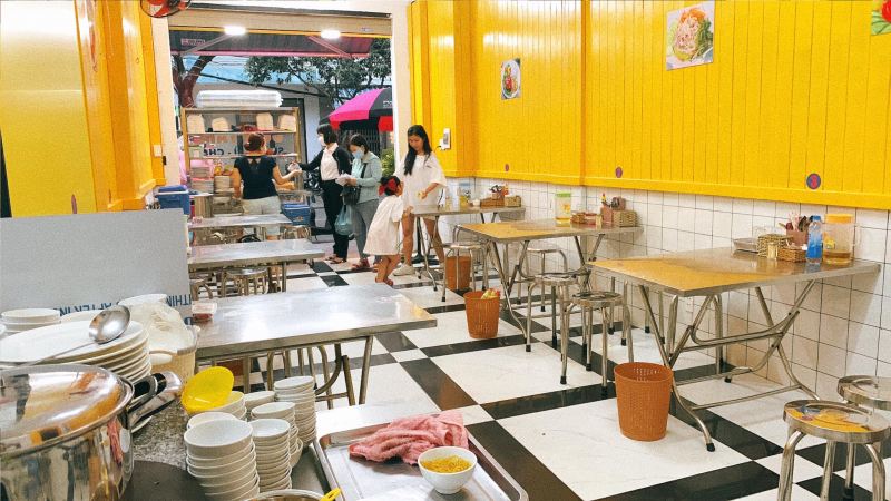 Top 12 Delicious Eateries on Tran Quoc Toan Street, Da Nang - Mytour.vn