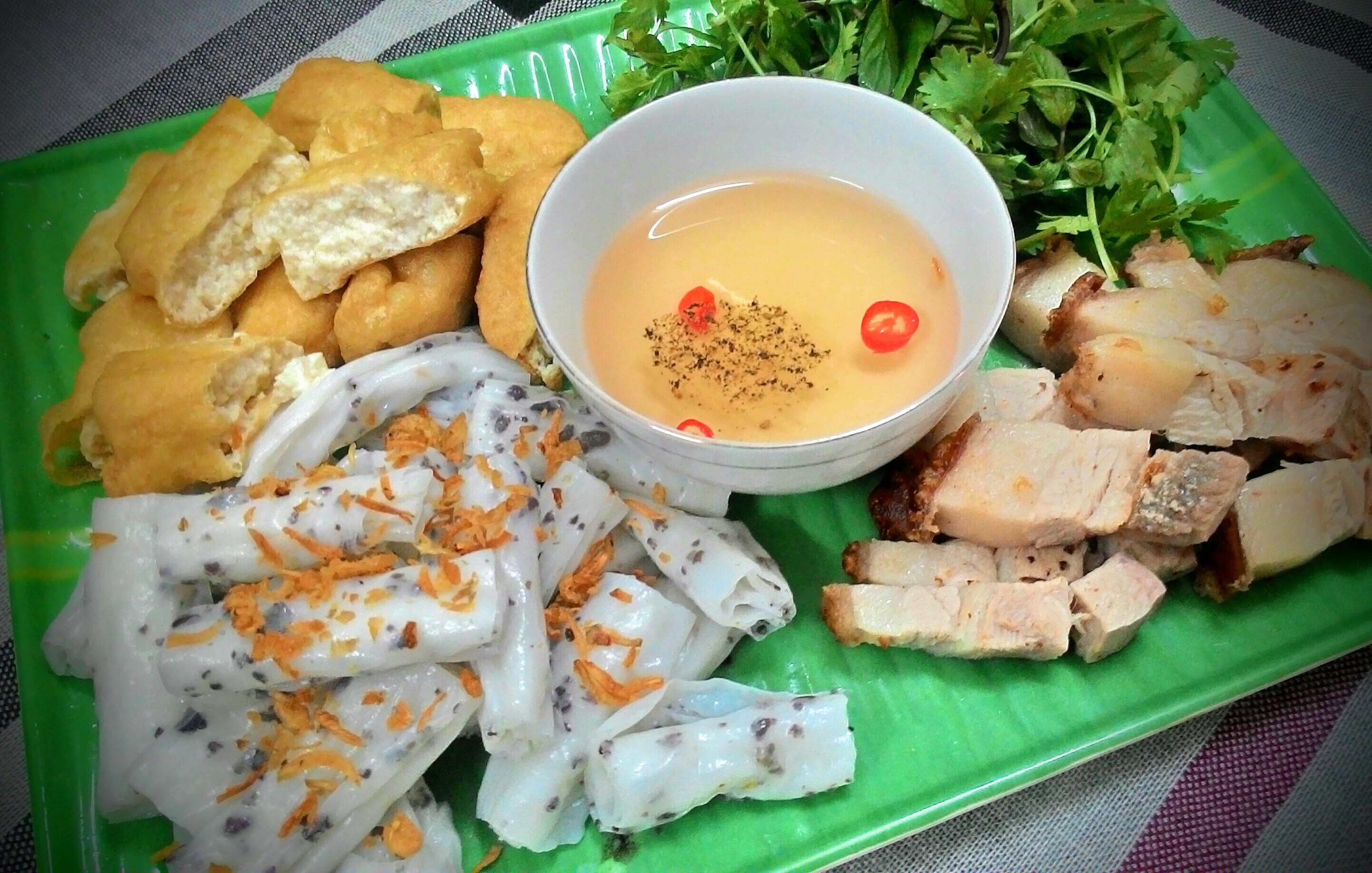 Discover the Exquisite Thanh Tri Steamed Rice Rolls - A Culinary ...