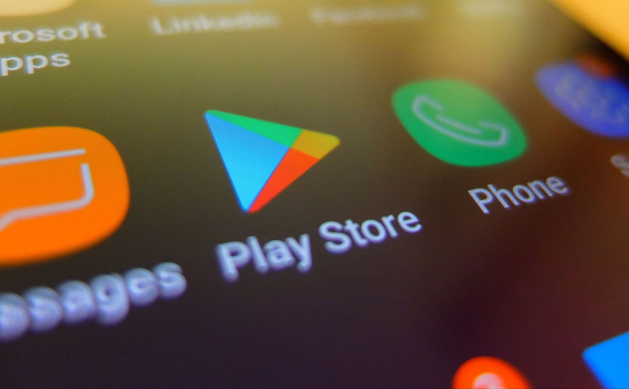 Google Play Store sẽ hạn chế ứng dụng theo dõi tải xuống của người dùng
