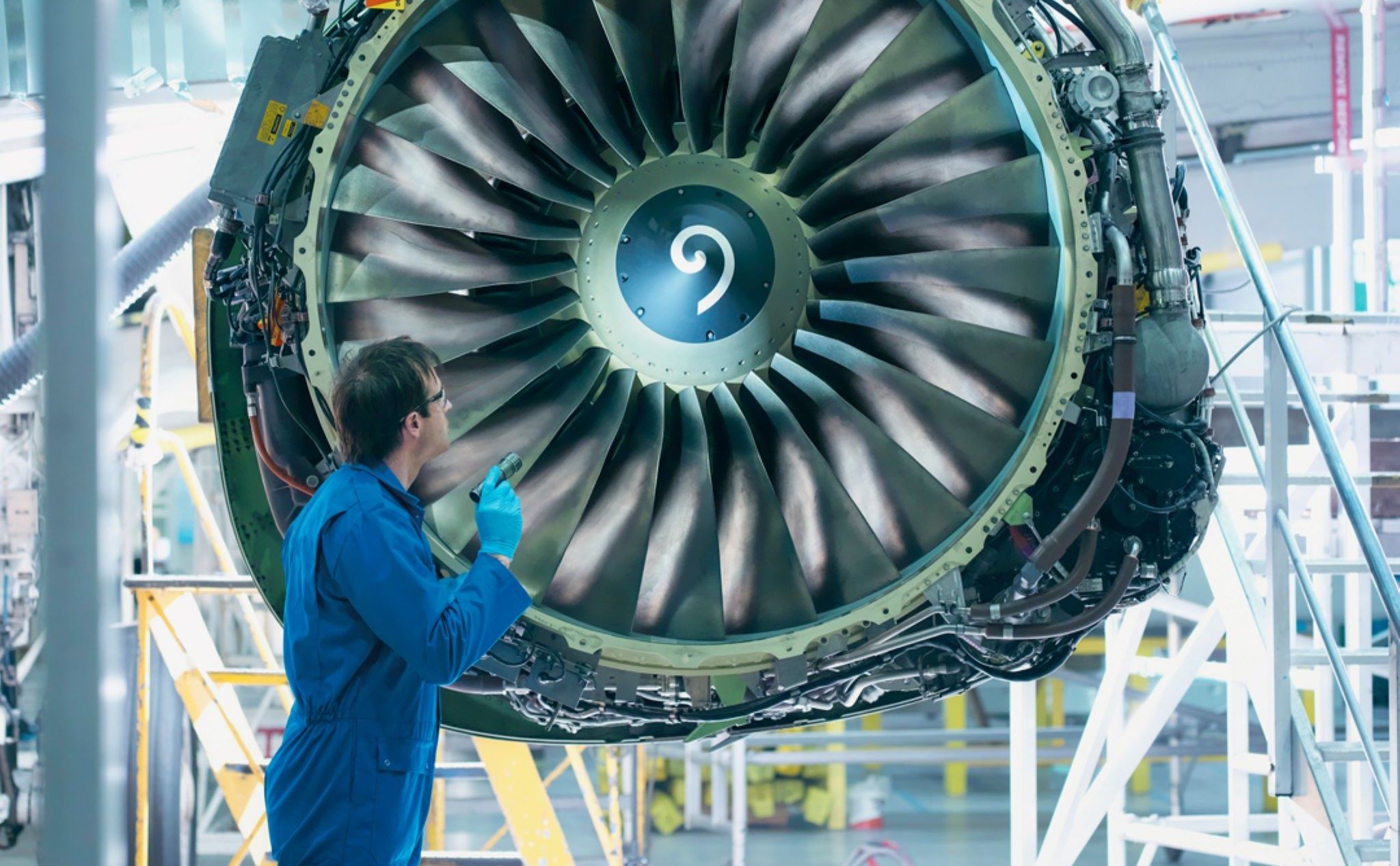 Nghi can sáng lập AOG Technics bị bắt trong vụ bê bối phụ tùng động cơ ...