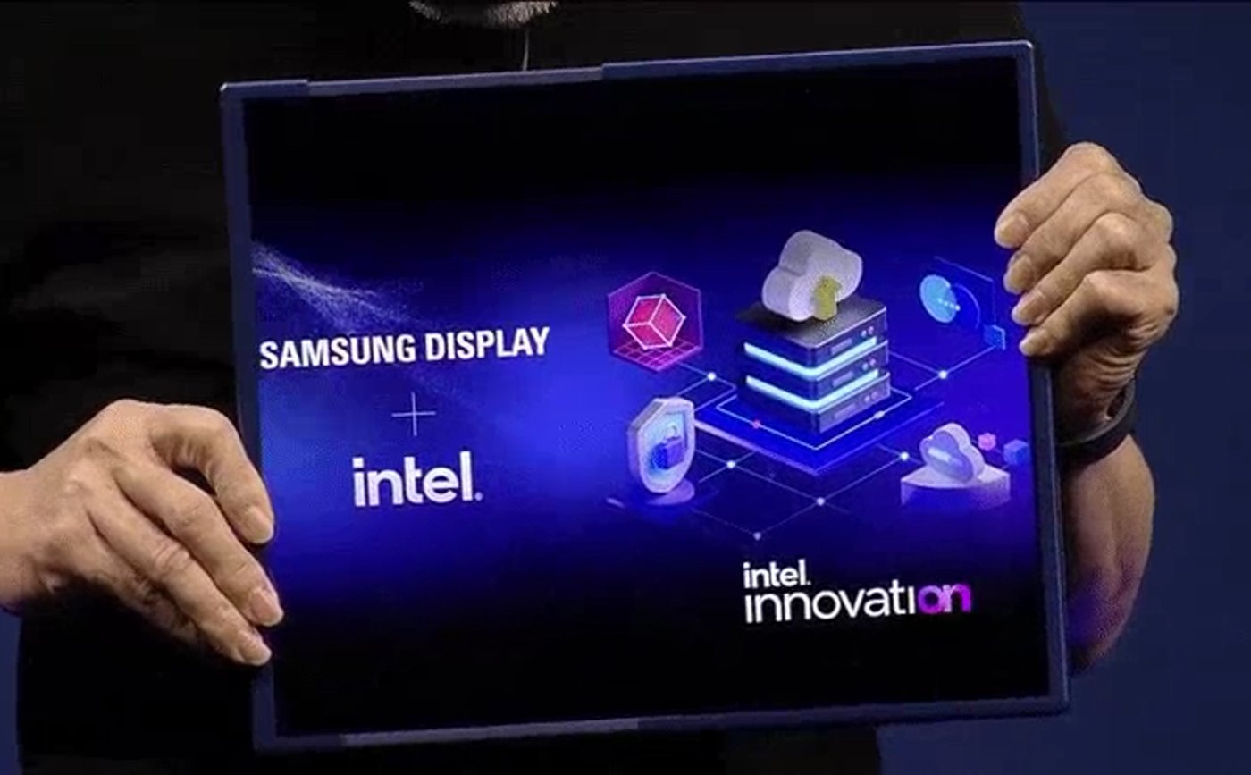 Samsung unveils 17-inch sliding display for PCs
