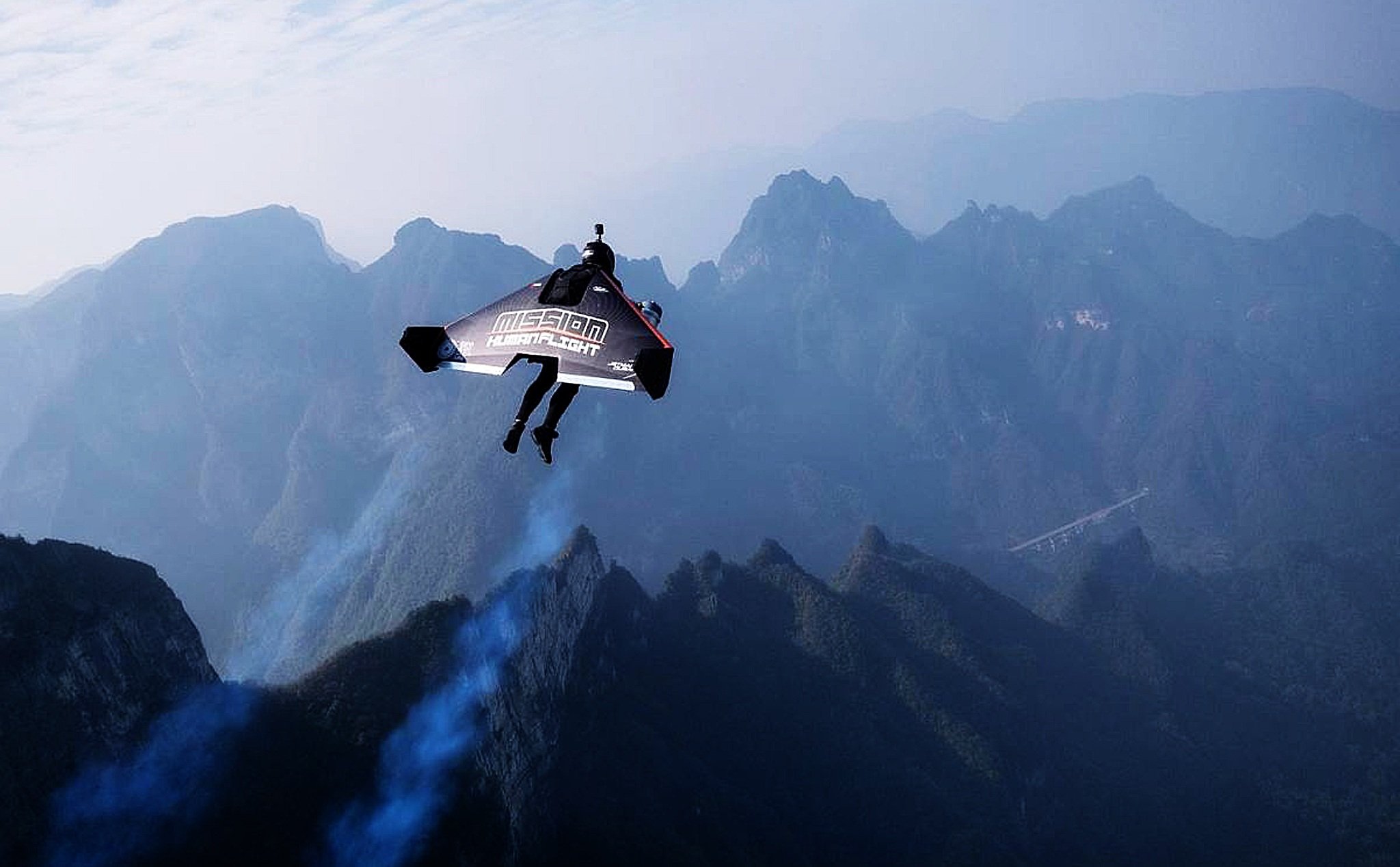 Vincent Reffet, phi công của đội bay jetman, đã qua đời trong một buổi ...