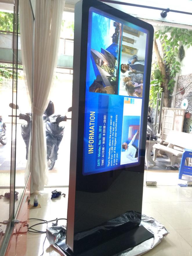 The Most Stunning Designs of Standing Signboards