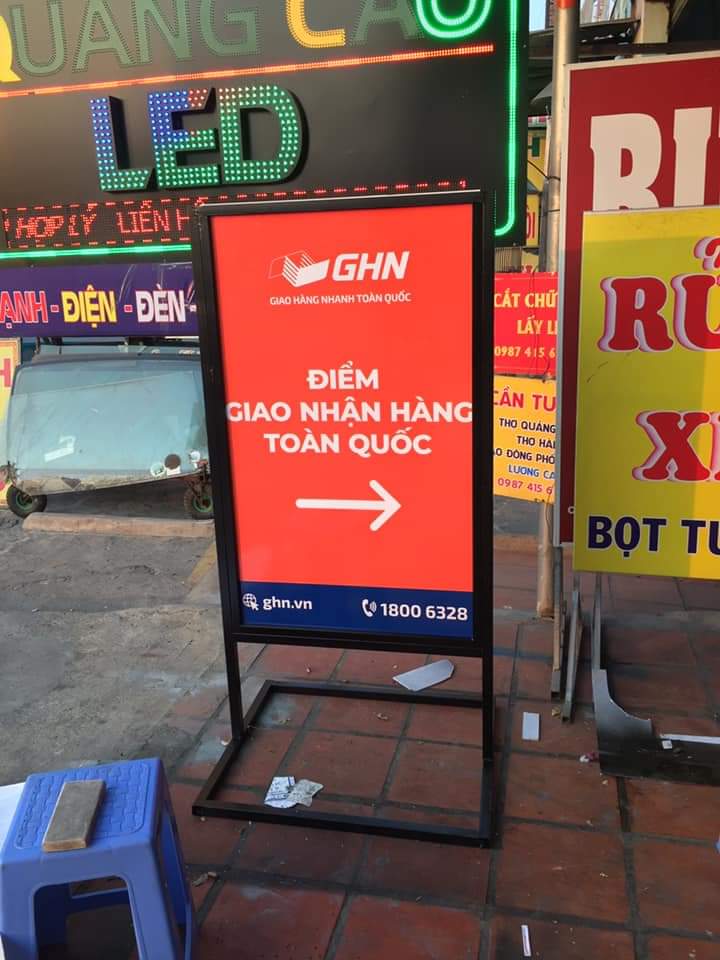 The Most Stunning Designs of Standing Signboards