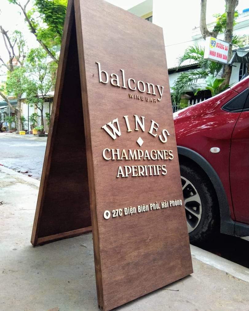 The Most Stunning Designs of Standing Signboards