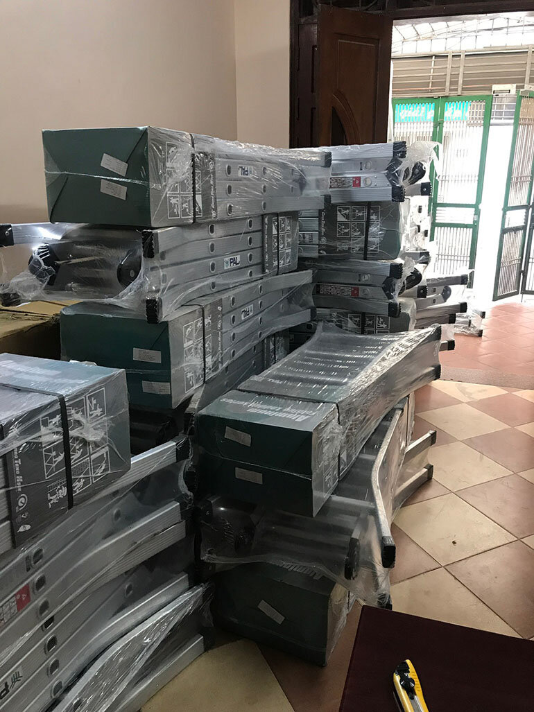 Top 3 Best 4-Section Folding Aluminum Ladders in 2021 | Mytour.vn