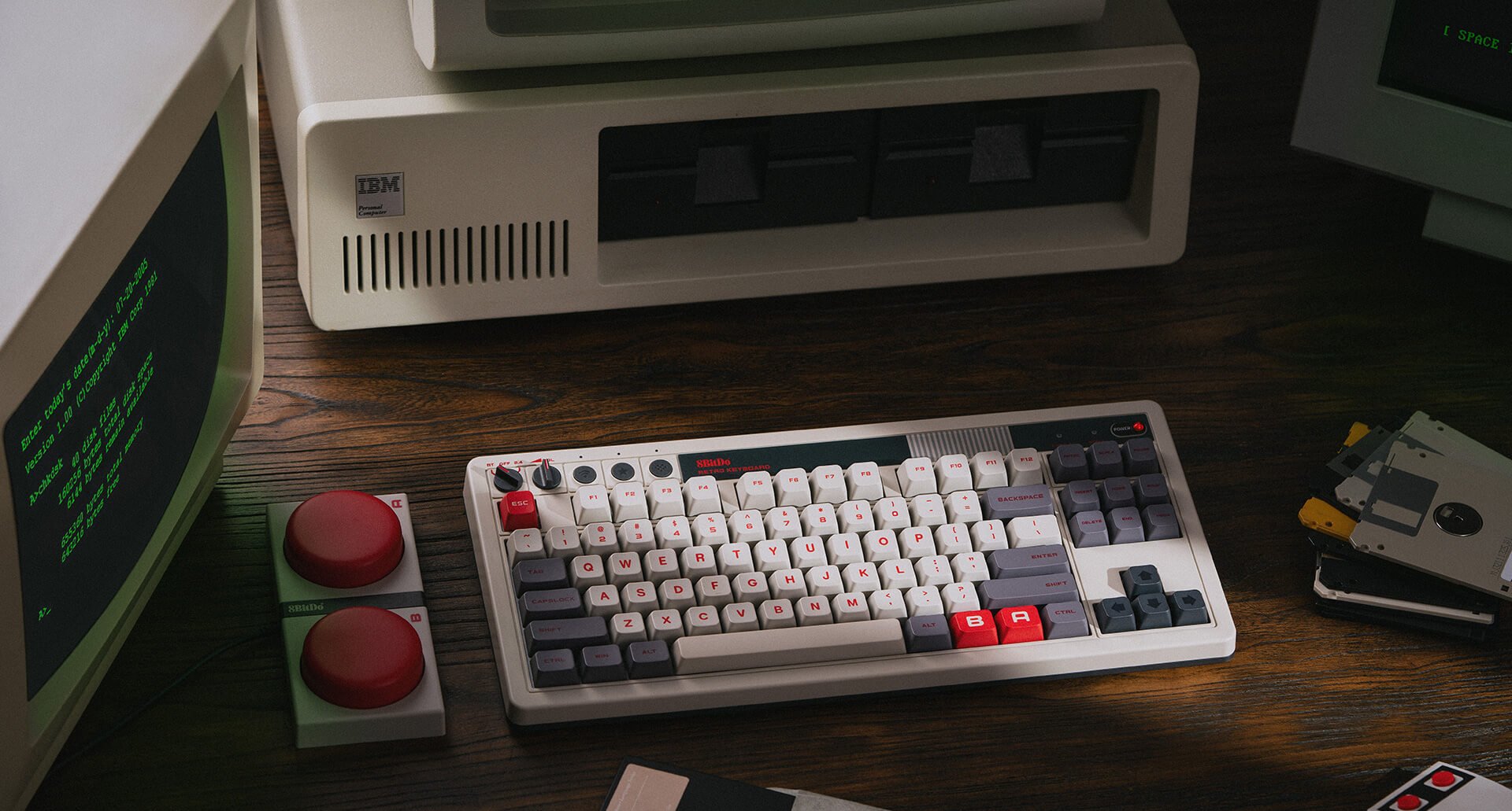 Bàn phím cơ Retro Mechkey từ 8BitDo: Phong cách máy điện tử băng, hỗ ...