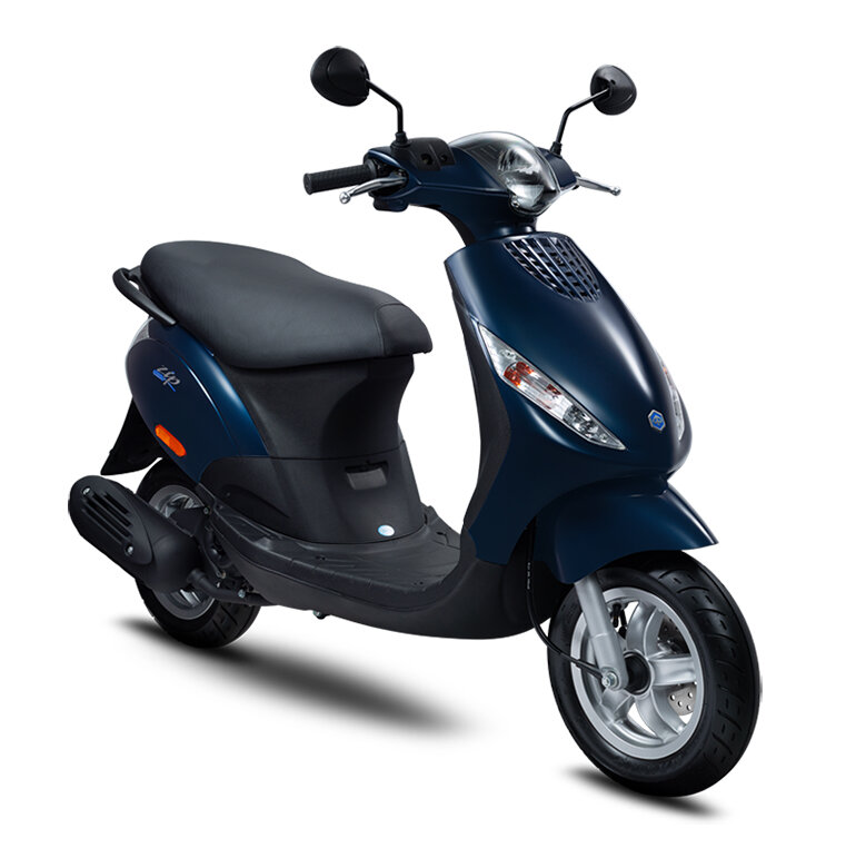 Review: Should You Buy the Piaggio Zip 2020 Scooter? | Mytour.vn