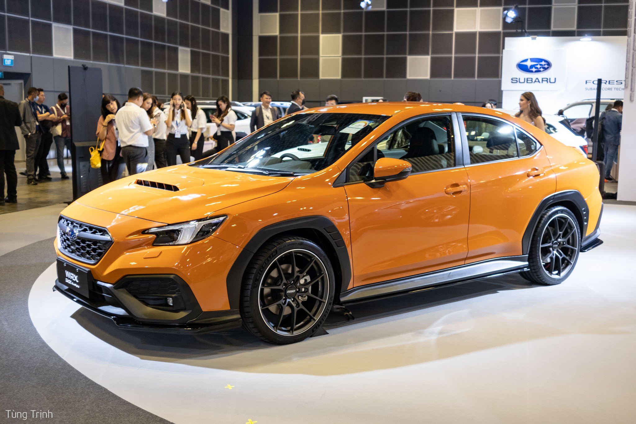 Gian hàng của Subaru tại Triển lãm Ô tô Singapore: Solterra, Forester ...