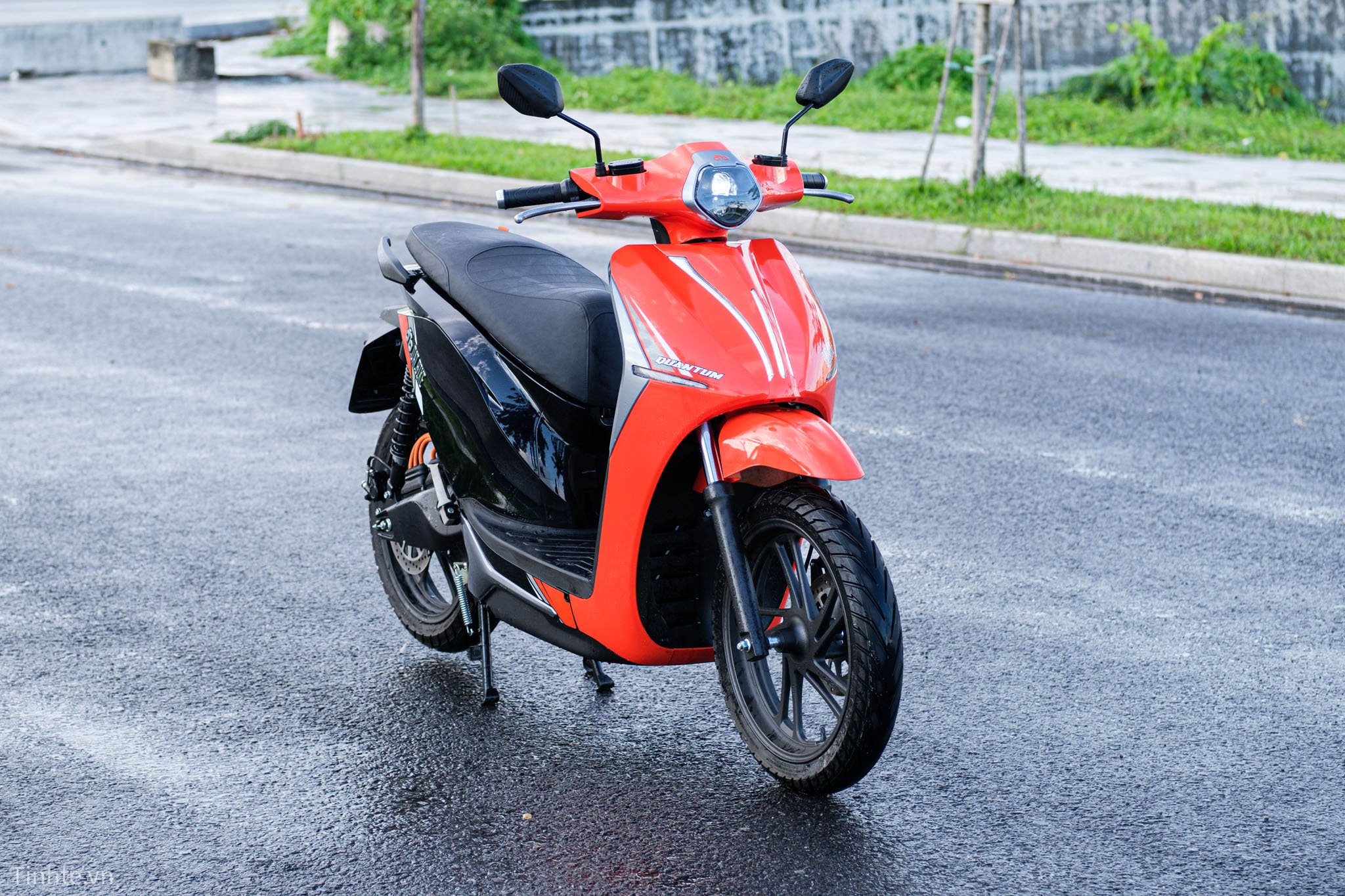 So sánh 3 siêu xe điện dưới 50 triệu: Dat Bike Quantum, VinFast Vento S ...