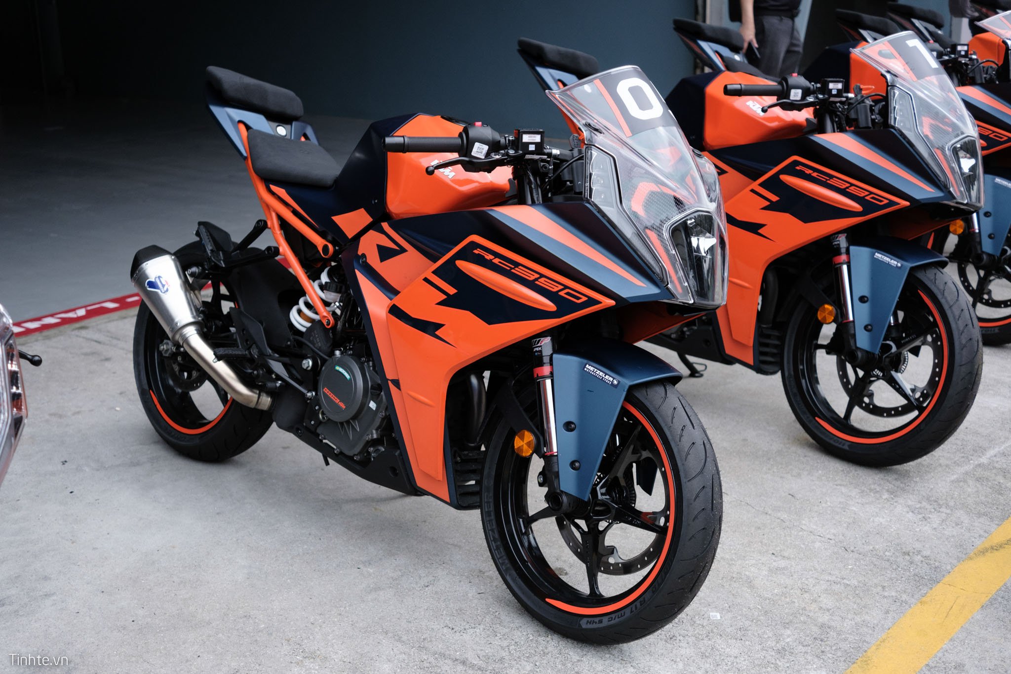 KTM RC 390 thế hệ mới chính thức xuất hiện tại Việt Nam: Thiết kế đậm ...