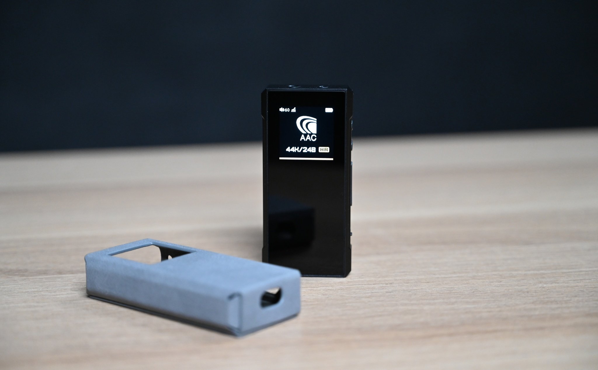 Trên tay và trải nghiệm Fiio BTR7 - DAC Bluetooth tầm trung với jack ...