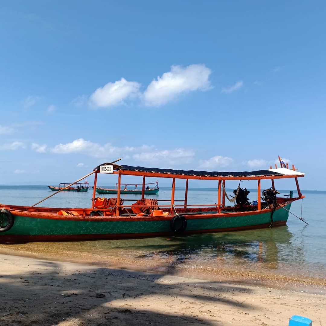 Koh Tonsay Island - A peaceful and beautiful destination in Cambodia ...