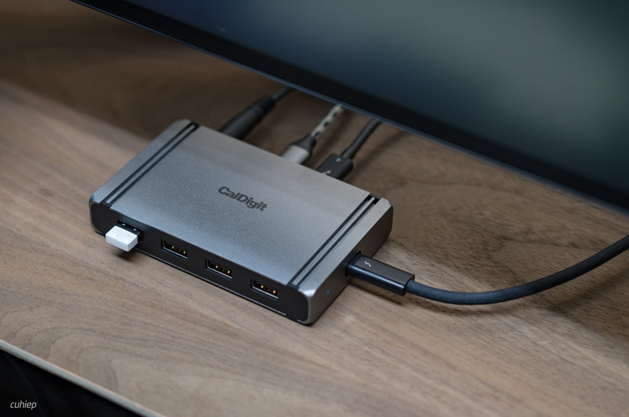 Đánh giá CalDigit Element: hub Thunderbolt 4 tốt nhất