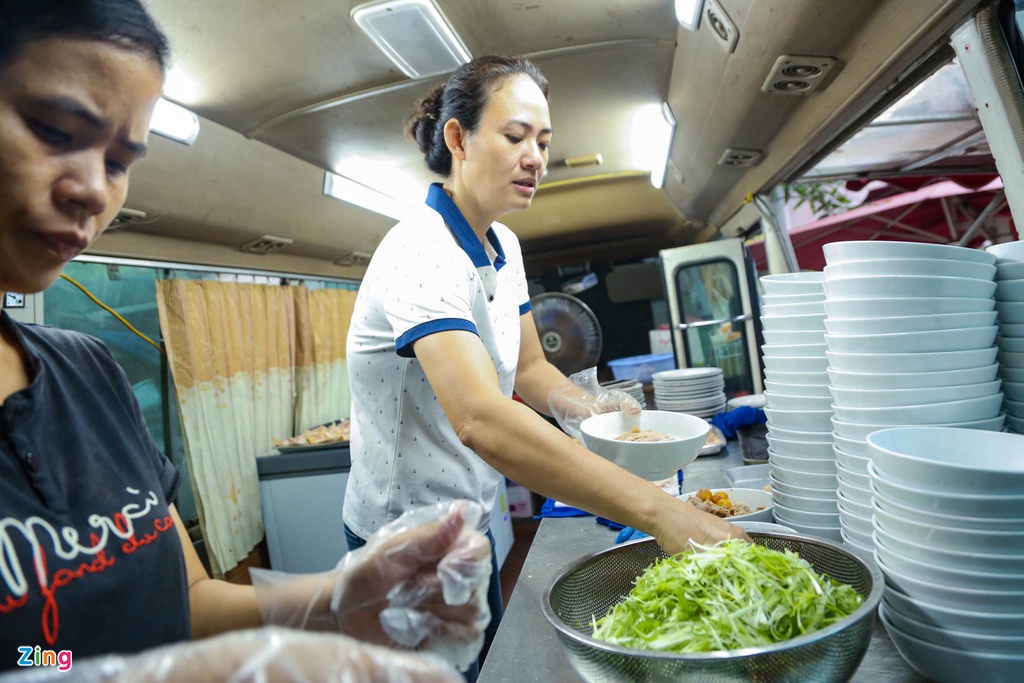 Unique Chicken Pho Food Truck in Hanoi - Mytour