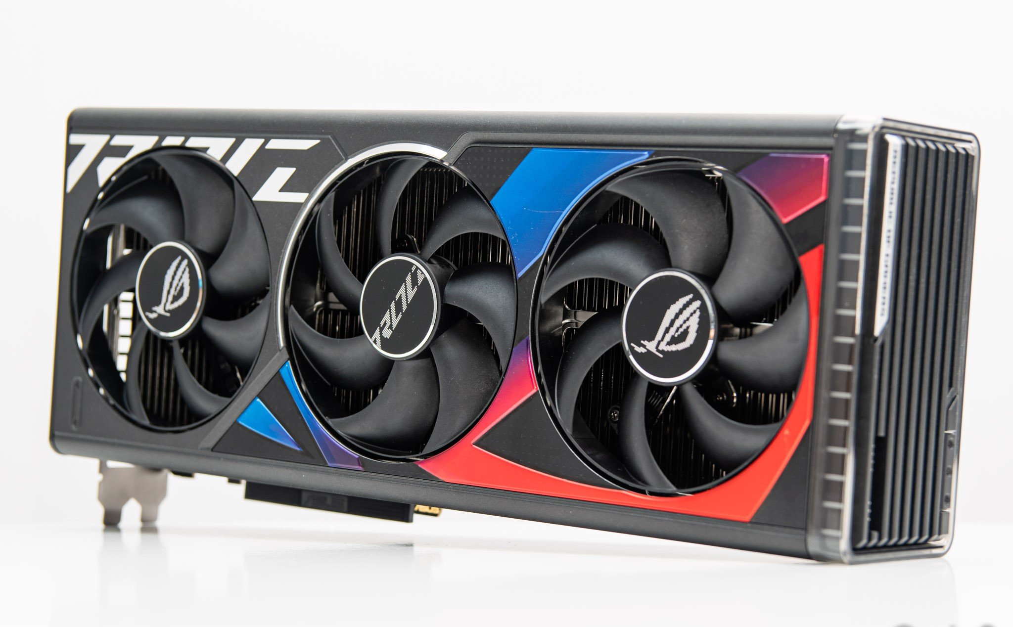 Trải nghiệm cùng ASUS ROG Strix Gaming GeForce RTX 4090 OC 24 GB